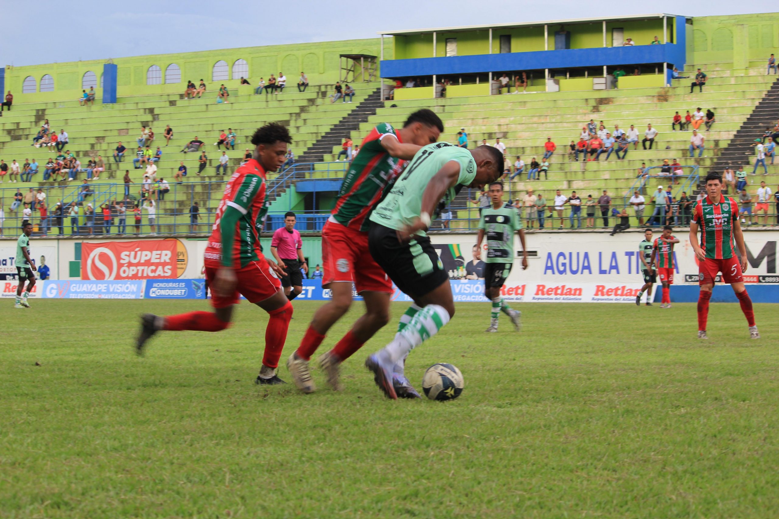 Juticalpa FC y CD Marathon empatan en el “Brevé Vargas” y reparten ...