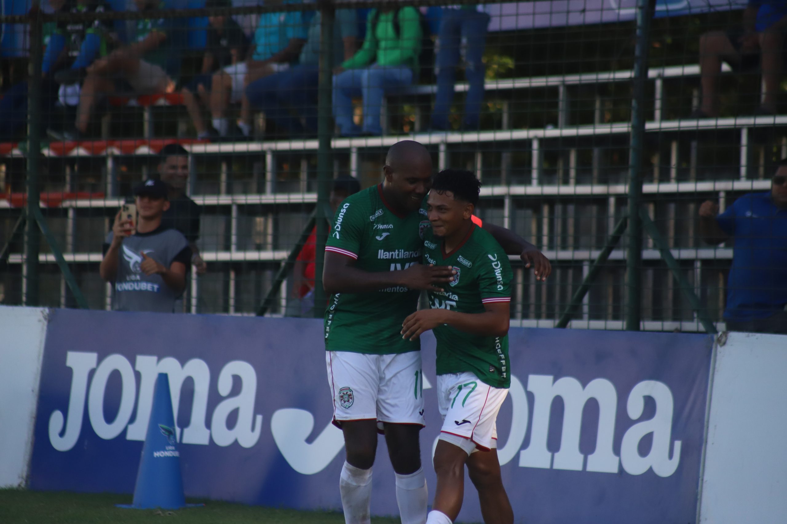 Marathon golea al Juticalpa FC y se reconcilia con su afición de cara ...