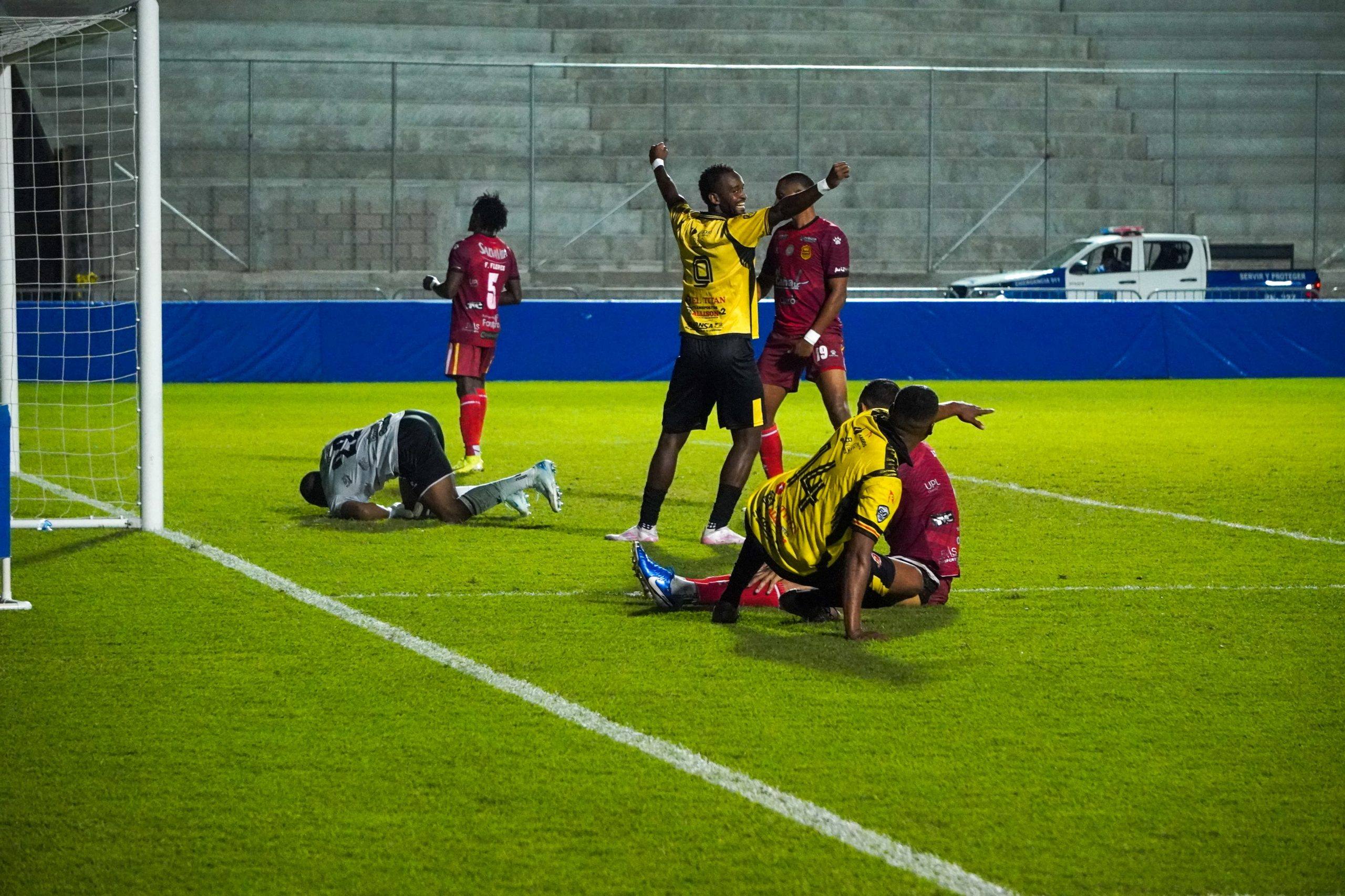 Génesis FC da el golpe de la Jornada 10 y se consolida en la tablas ...